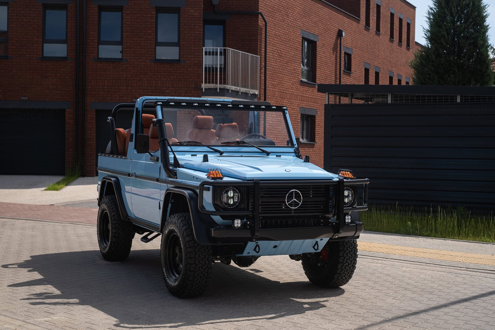 How to Turn a 1994 Mercedes 250GD into the Ultimate Custom G Wagon ...
