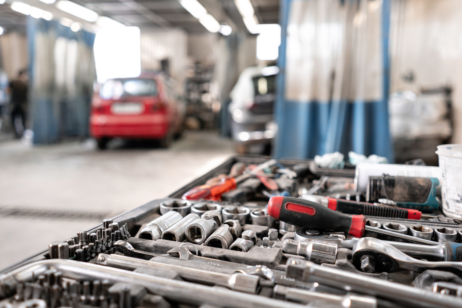 The Handy Guide to Car Repair Manuals: From Novice to Expert