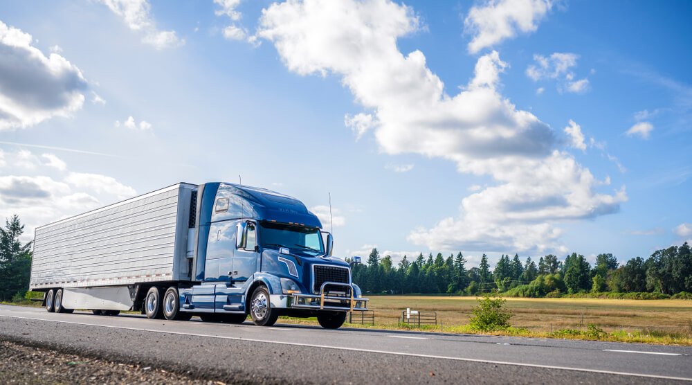 Breaking Down Typical Truck Driver Mistakes Due to Distracted Driving ...