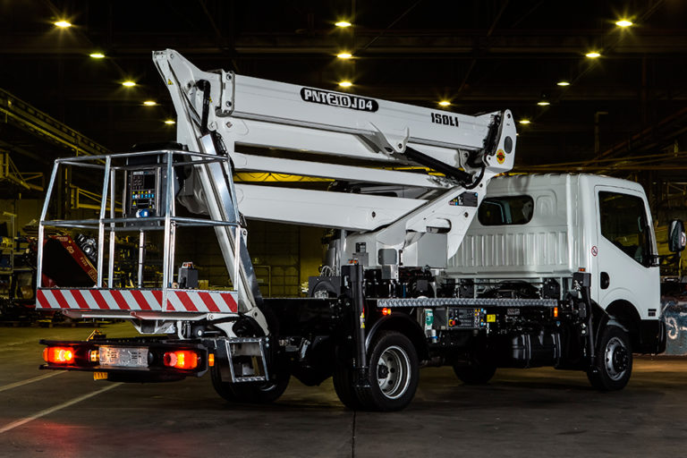 Truck-Mounted Vs Self-Propelled Access Platforms - 2020 Guide - Suv ...